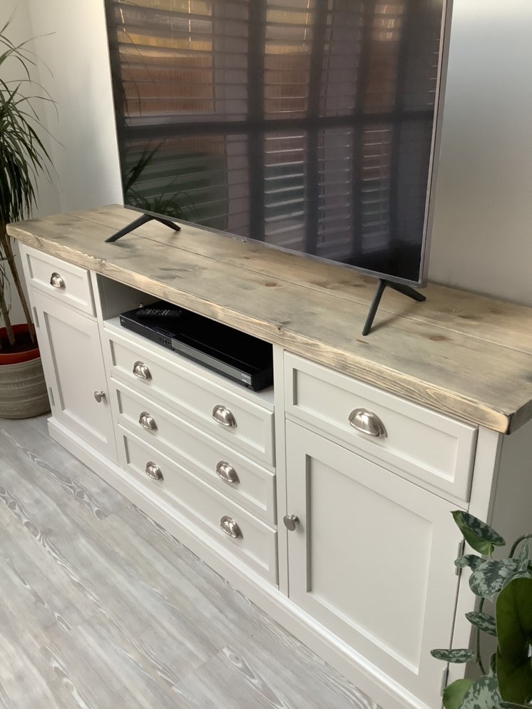 1.8m Classic Tall TV Sideboard - Farmhouse Furniture