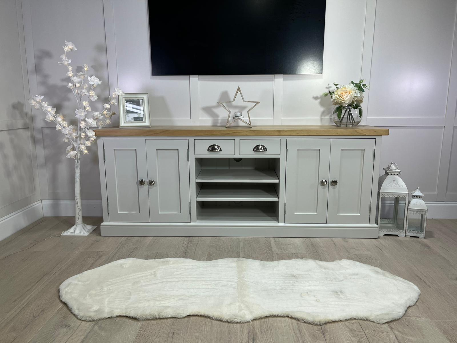 6ft Shaker Tv Stand - Ammonite & Light - Farmhouse Furniture