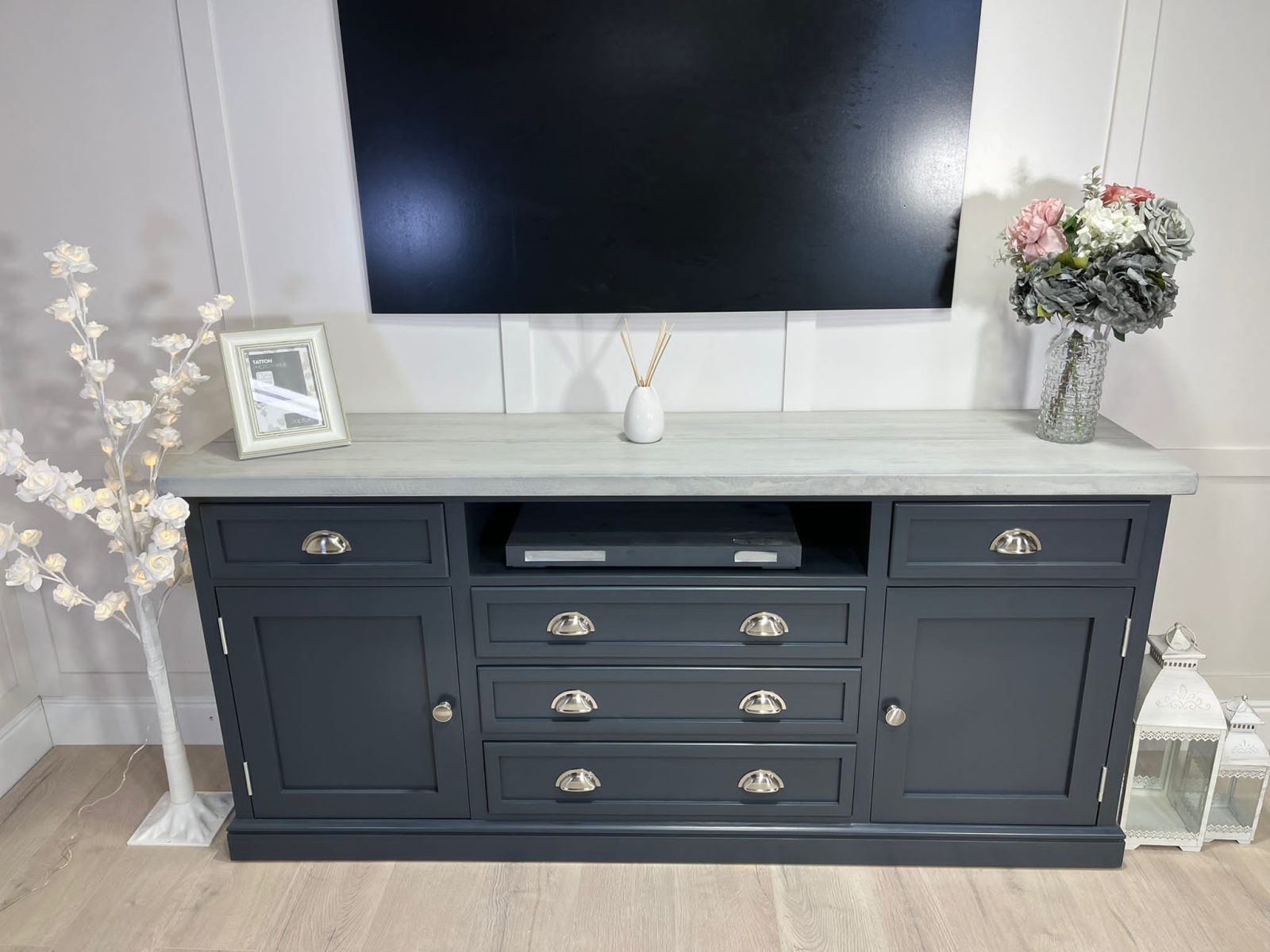 6ft Classic Tall TV Sideboard - Farmhouse Furniture